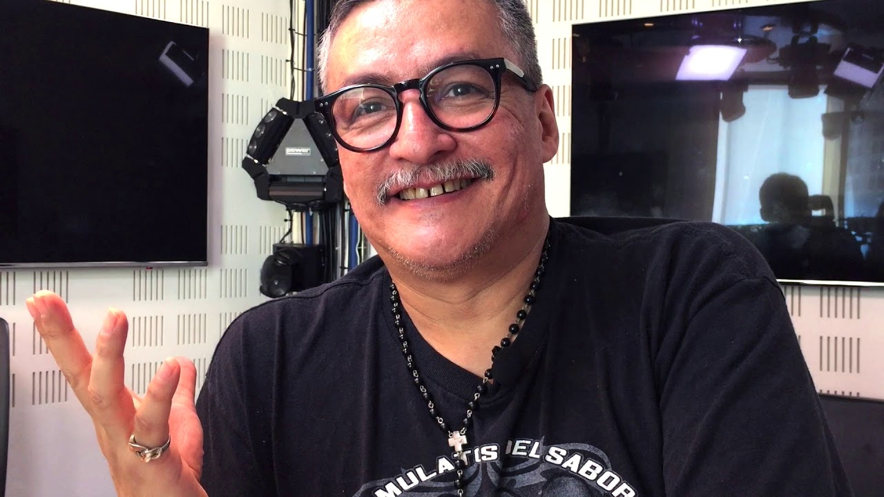 INTERVIEW ROBERTO BURGOS - YouTube