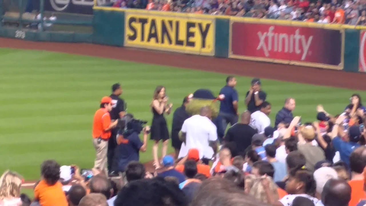 Astros and Drake - YouTube