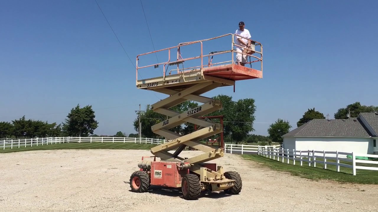 JLG 33RTS Scissor Lift (2) - YouTube
