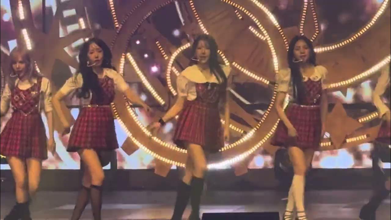 250117 GFRIEND Day 1 여자친구 - ROUGH - Seoul, South Korea Season of ...