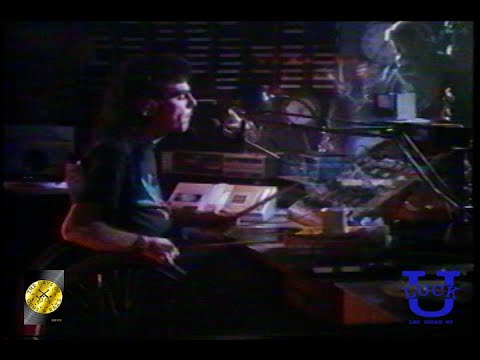 Raz Cue Take a Look Mon - YouTube