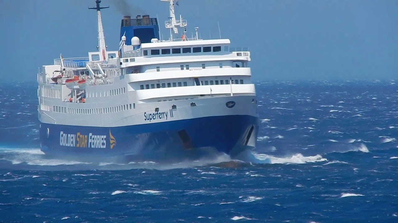 SUPER FERRY 2 στην Τήνο, 10-8-2018 - YouTube