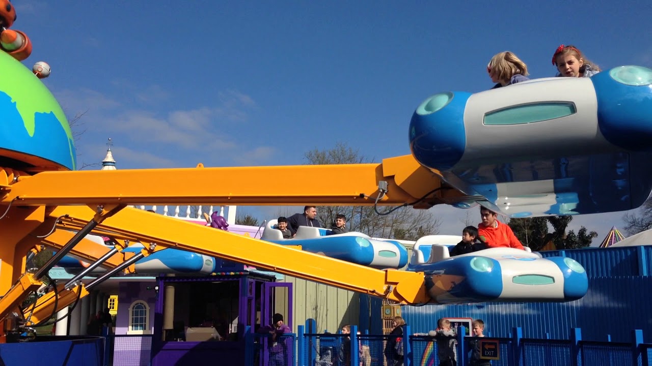 Cbeebies Land - Go Jetters Ride - YouTube