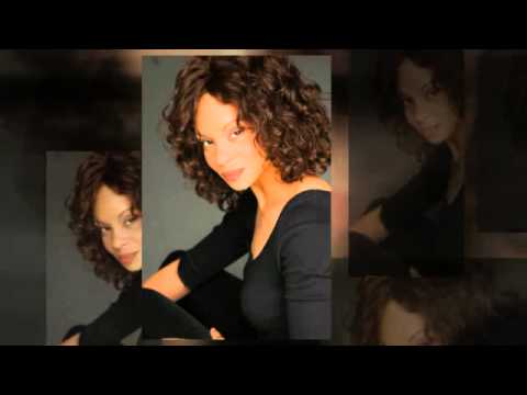 Portia Cue - YouTube