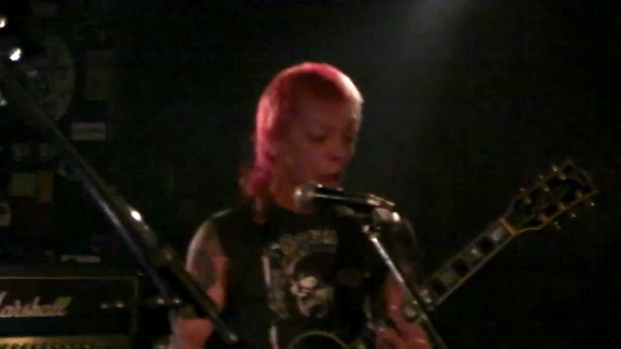 AKUTARE "HOUSE OF THE SUN" (Live #3) @新大久保EARTHDOM 4-18-2012 - YouTube