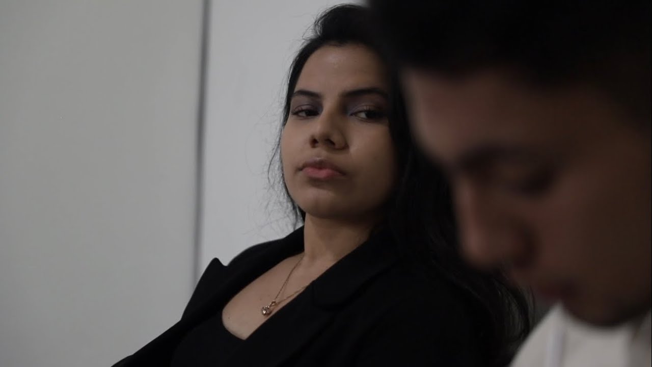 Escena 2: Entrevista - YouTube