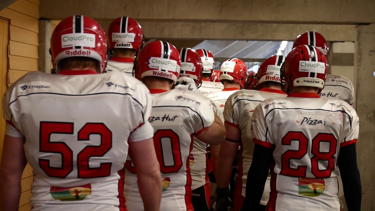 Carlstad Crusaders vs Stockholm Mean Machines - YouTube