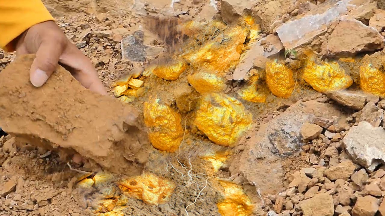 so lucky! I find nuggets of pure gold under stone it's very exspensive ...