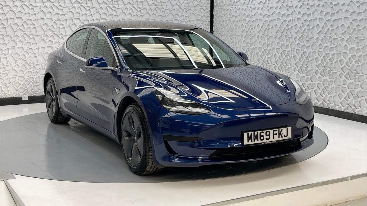 TESLA MODEL 3 STANDARD RANGE PLUS - YouTube