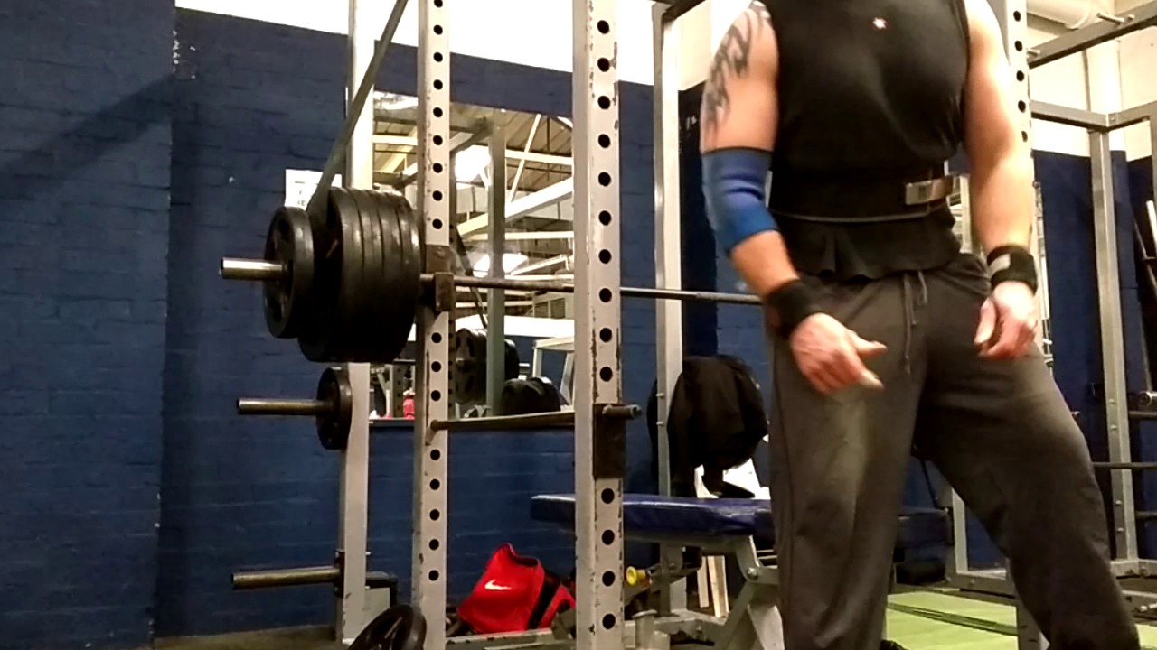 200kg reverse band bench - YouTube