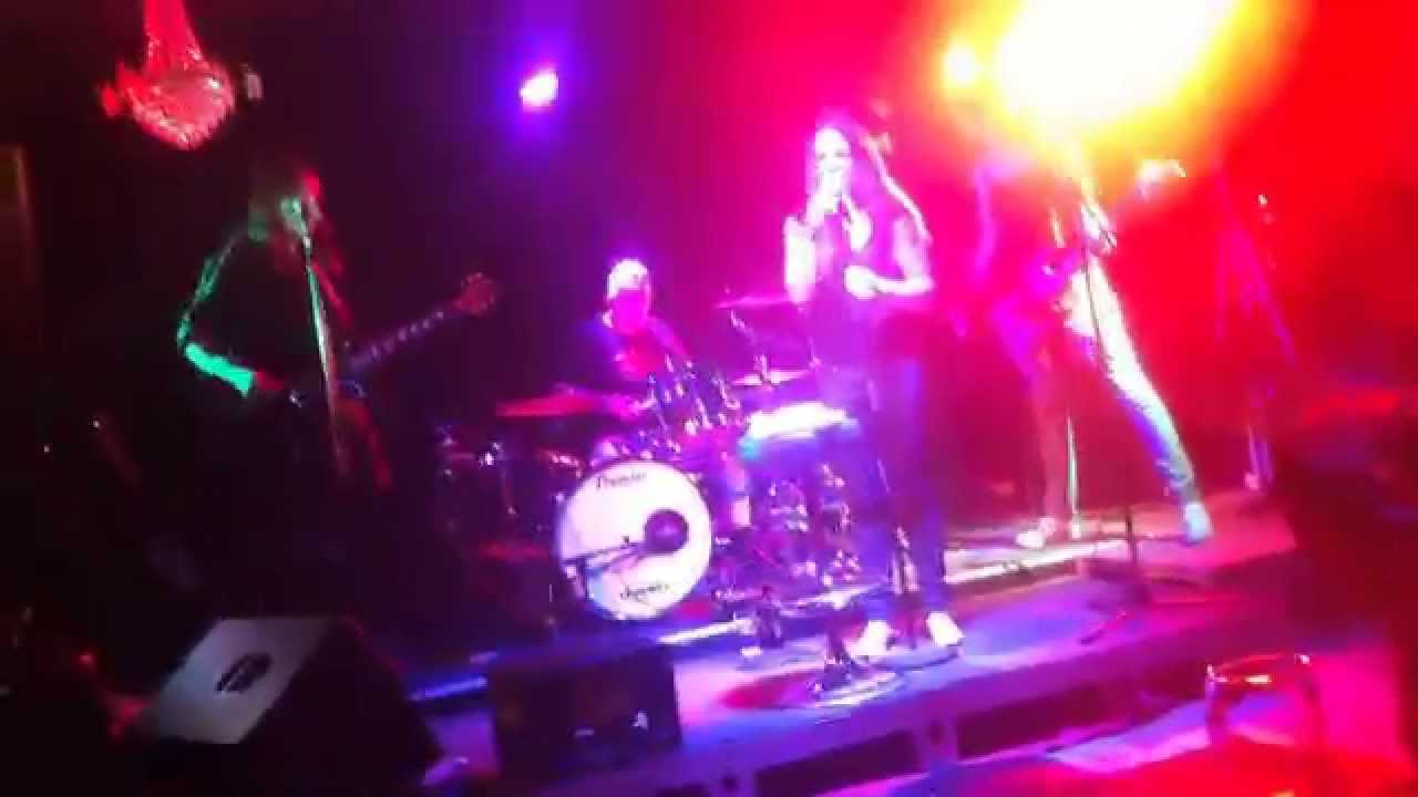 Hell of a band - Black dog - YouTube