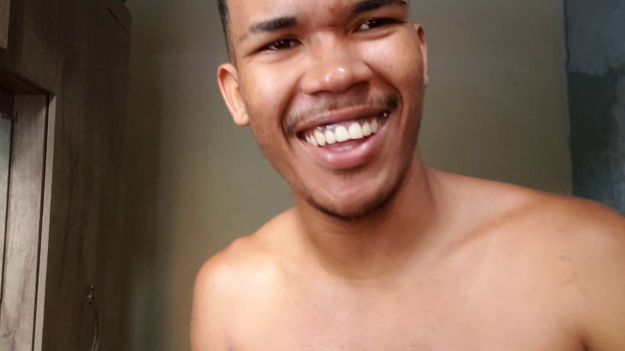 Como pintar o bigode de loiro - YouTube