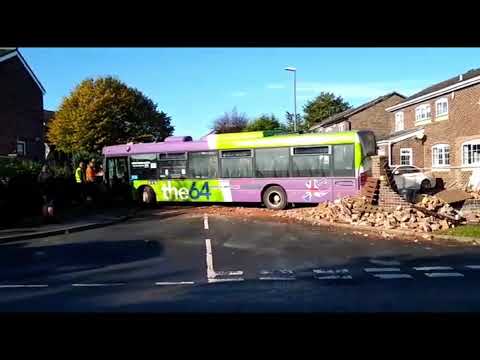 Leeds Bus Crash. 1st October 2020 - YouTube