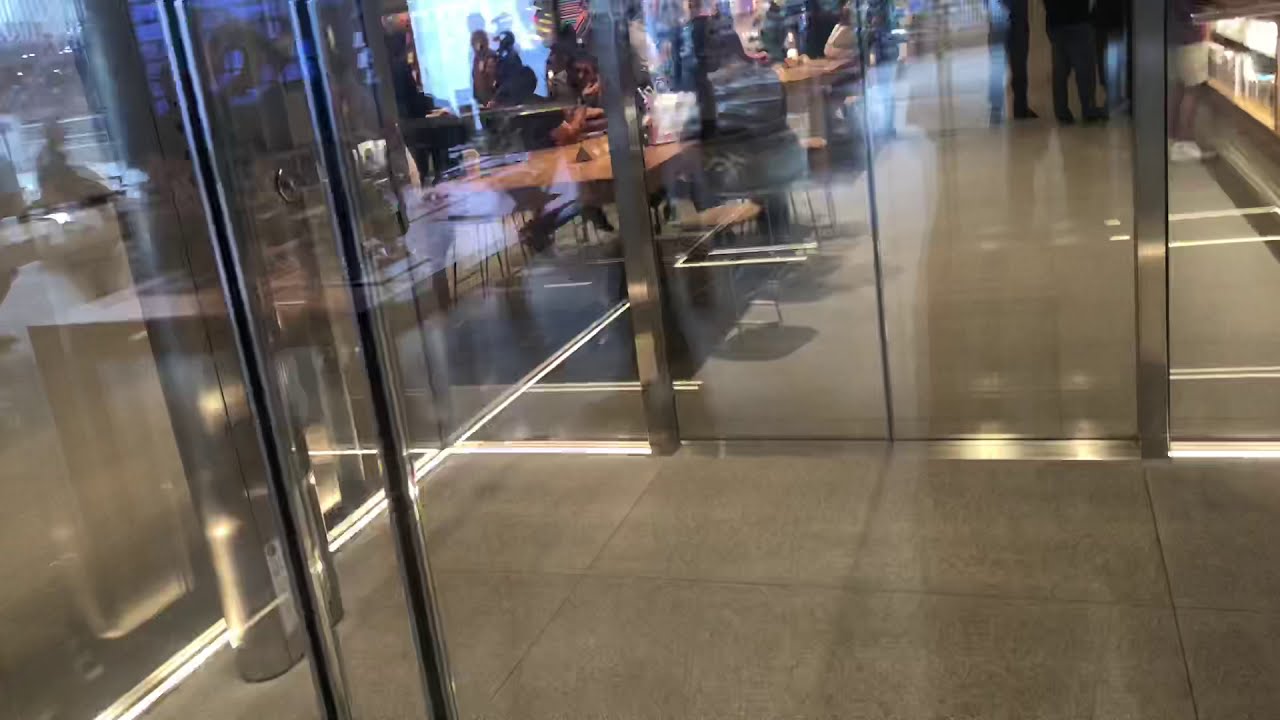 AWESOME Mitsubishi Hydraulic Elevator @ Apple Store Chicago, IL - YouTube