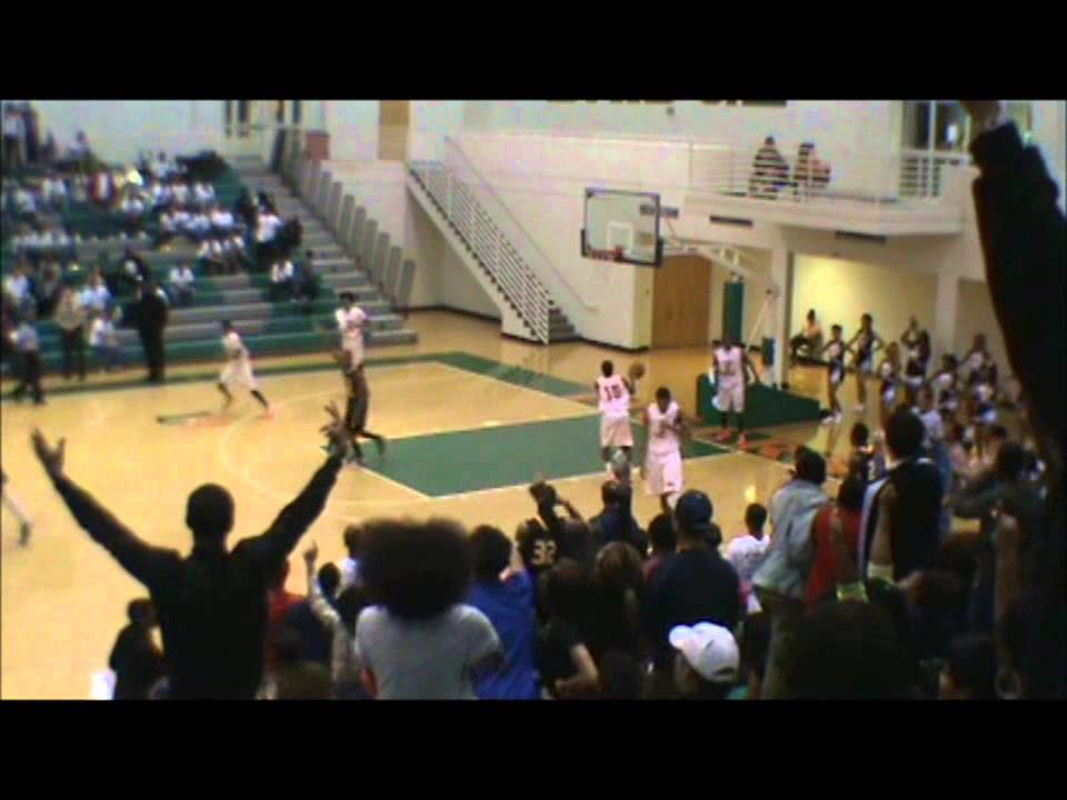 Isaiah Dennis-Dunk vs Stockbridge - YouTube
