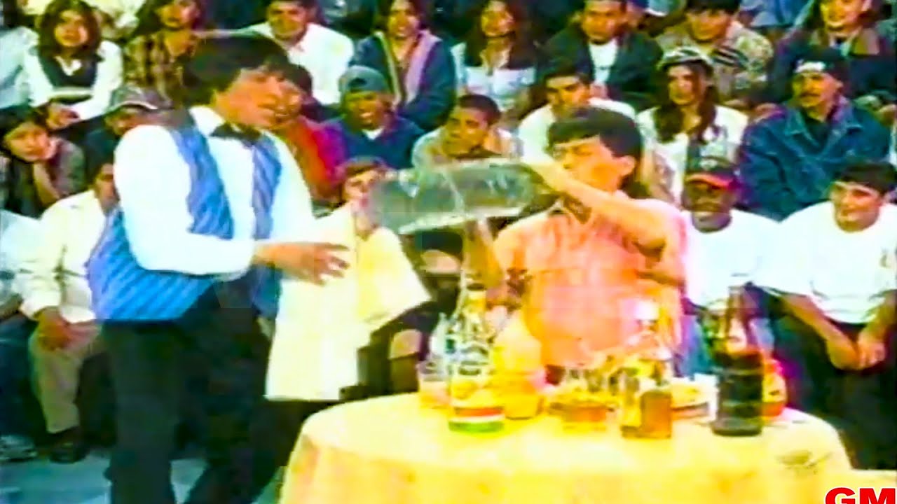 Los Comicos Ambulantes - El Valor - YouTube