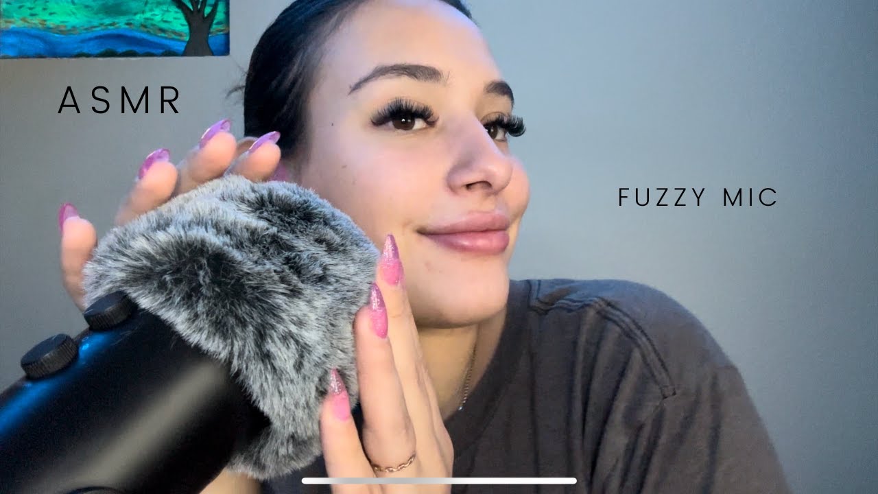12 DAYS OF ASMR🎄( DAY 9) Mic Fluffing with Soft Whispers🎀(FUZZY MIC ...