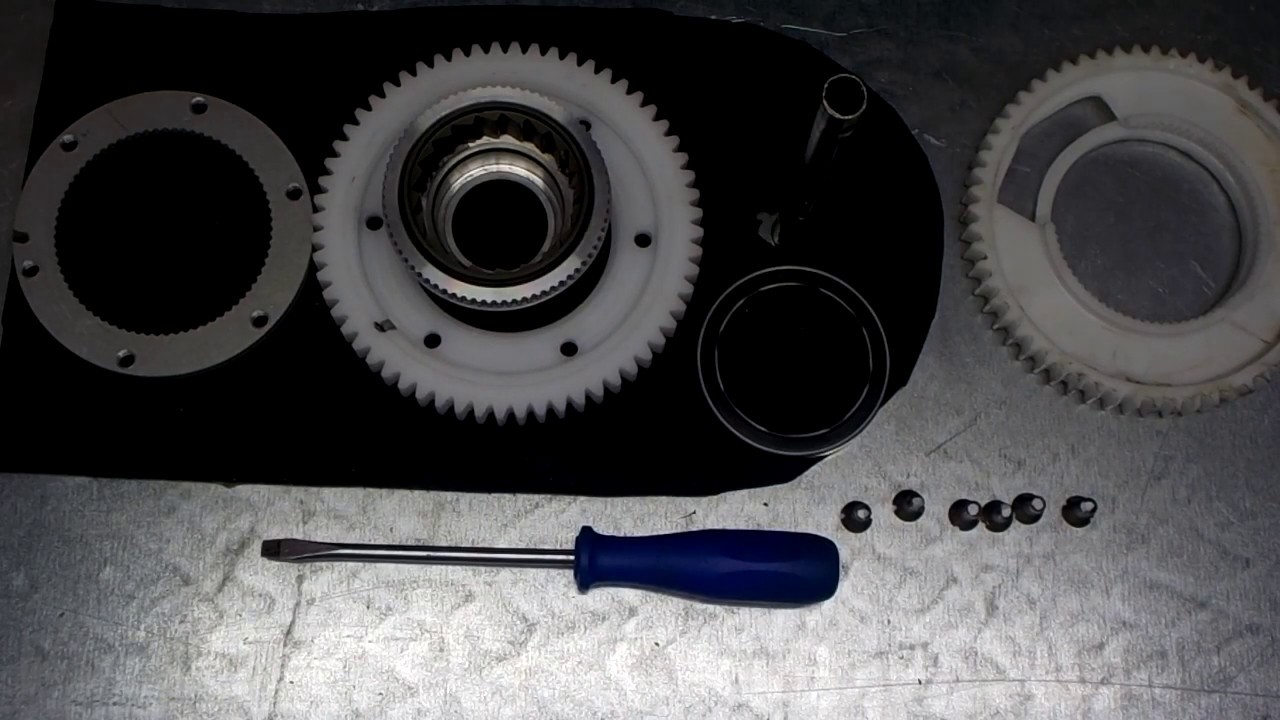 How to mount a BOSCH Classic compatible Gear - YouTube