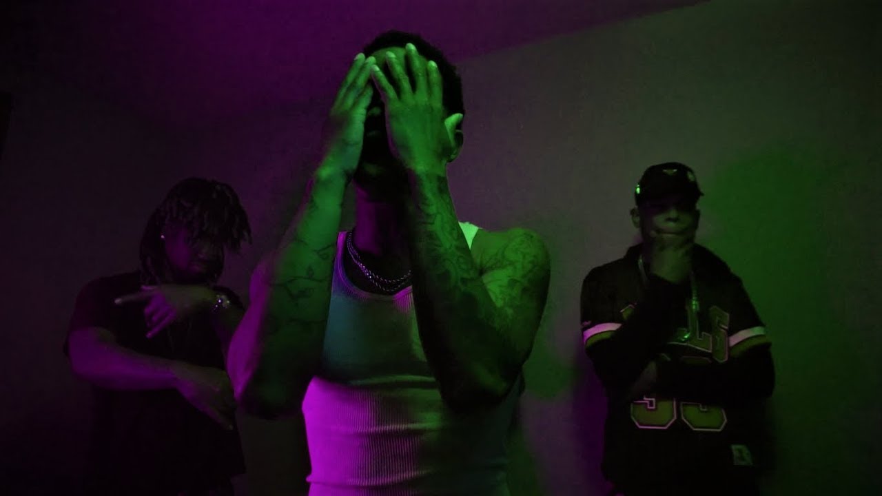 Starringo - Play Slow ft. Luizana (Official Video) - YouTube