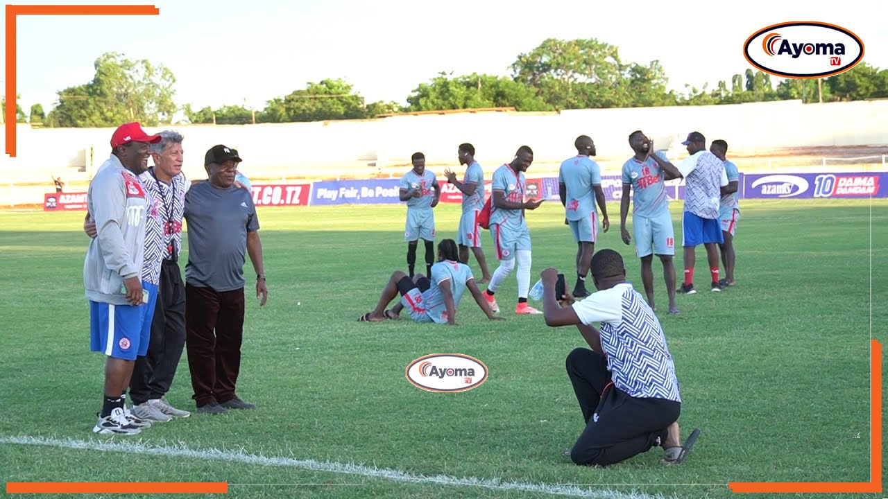 SIMBA SC: WAKAGUA UWANJA WA NANGWANDA SIJAONA KUELEKEA MCHEZO WA NUSU ...