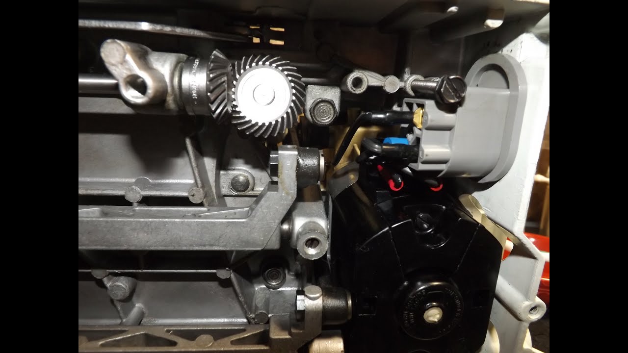 SInger Model 628 Covers Off Rehab - YouTube