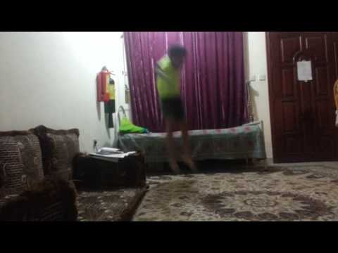 Jumping backwards from the table - YouTube