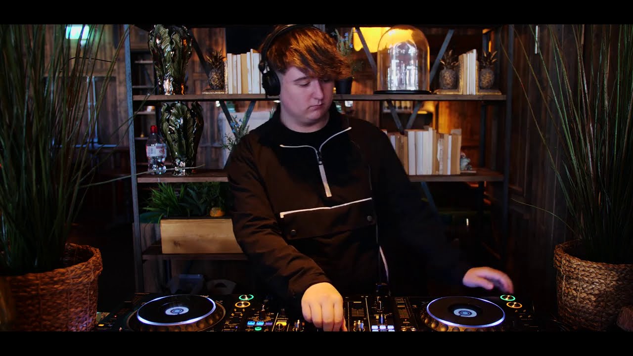 DJ - Sean Mac - YouTube