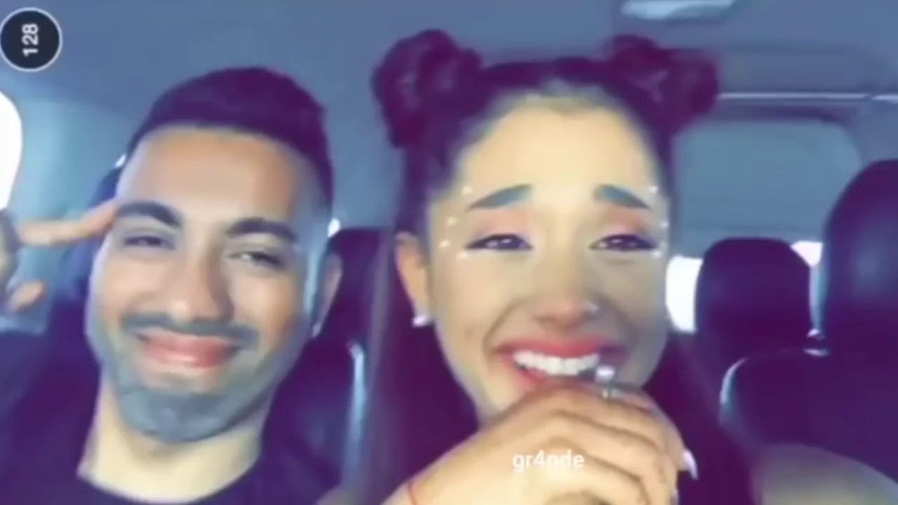 TRY NOT TO LAUGH! (Celebrities with the BEST Laugh EVER) - YouTube