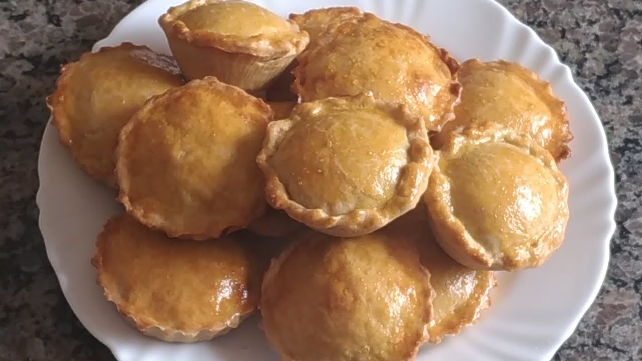 Ensinando como fazer EMPADA DE FRANGO ASSADO - RECEITA FÁCIL - YouTube