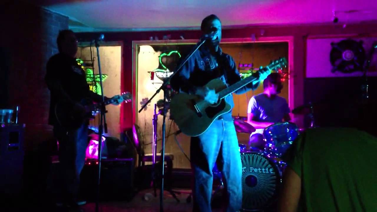 Jimmyjohn McCabe w/Jeff Pettit Band - YouTube