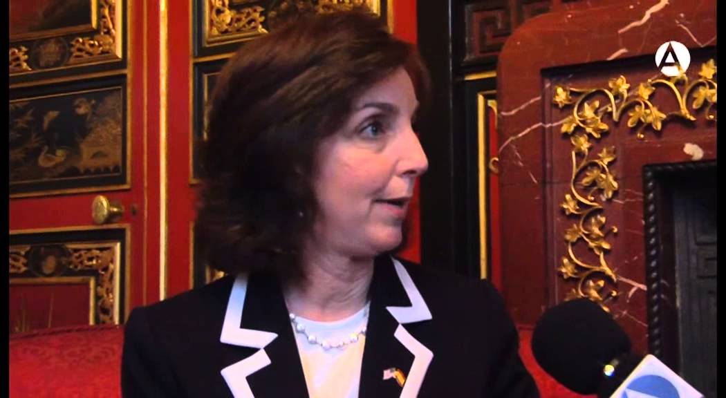 Roberta S. Jacobson, Secretaria Adjunta para Asuntos del Hemisferio Occidental de EEUU - YouTube