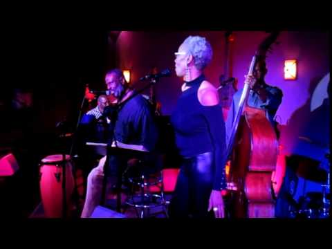 Sherna Armstrong & Victor Cager – Mustang Sally – Aug 12 2015 - YouTube