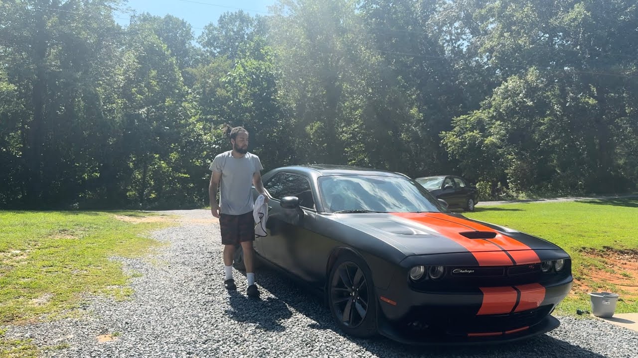 How I Clean/Wash My 2019 Dodge Challenger Scatpack 🧼 - YouTube