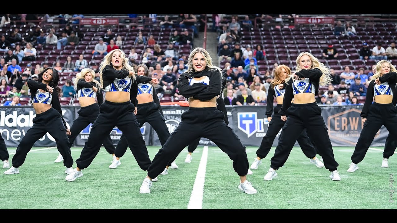 Lady Spurs Halftime, Choreo by Josie Kennedy - YouTube