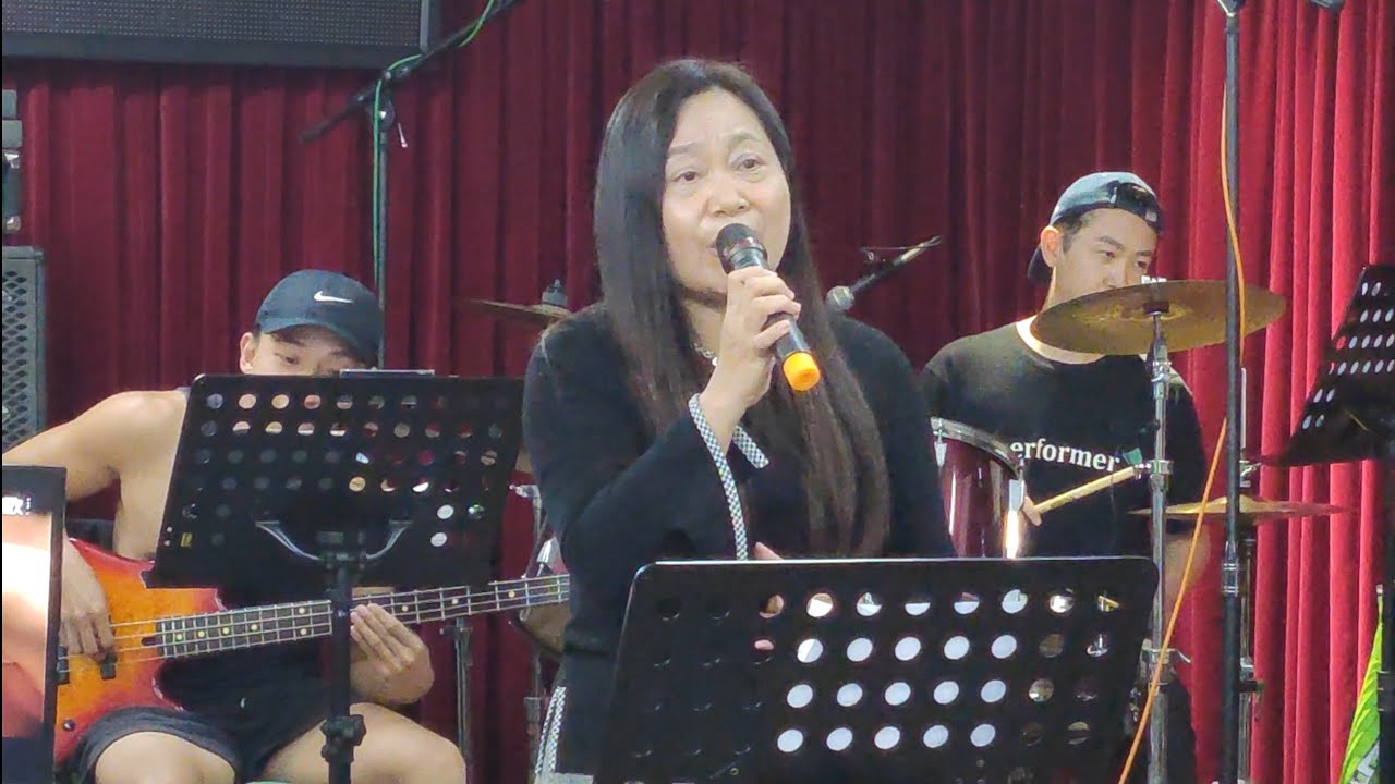 愛很簡單(Ai Hen Jian Dan) – Fan Ru (范茹)（女聲版）｜Angel Yip｜Music Six Chill Party - YouTube