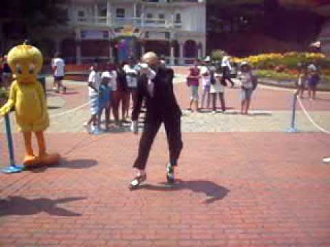 Mr.Six Dance Party At Six Flags America - YouTube