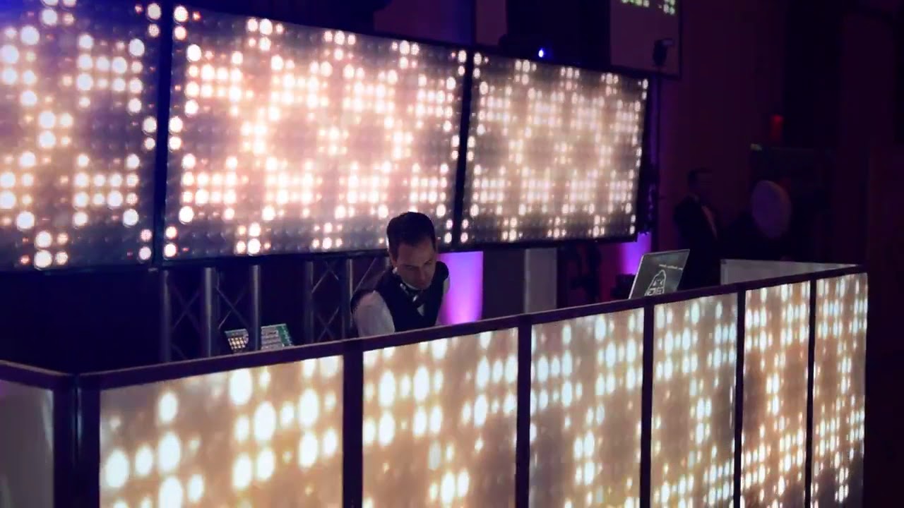 Music 2 The Max DJ Booth - YouTube