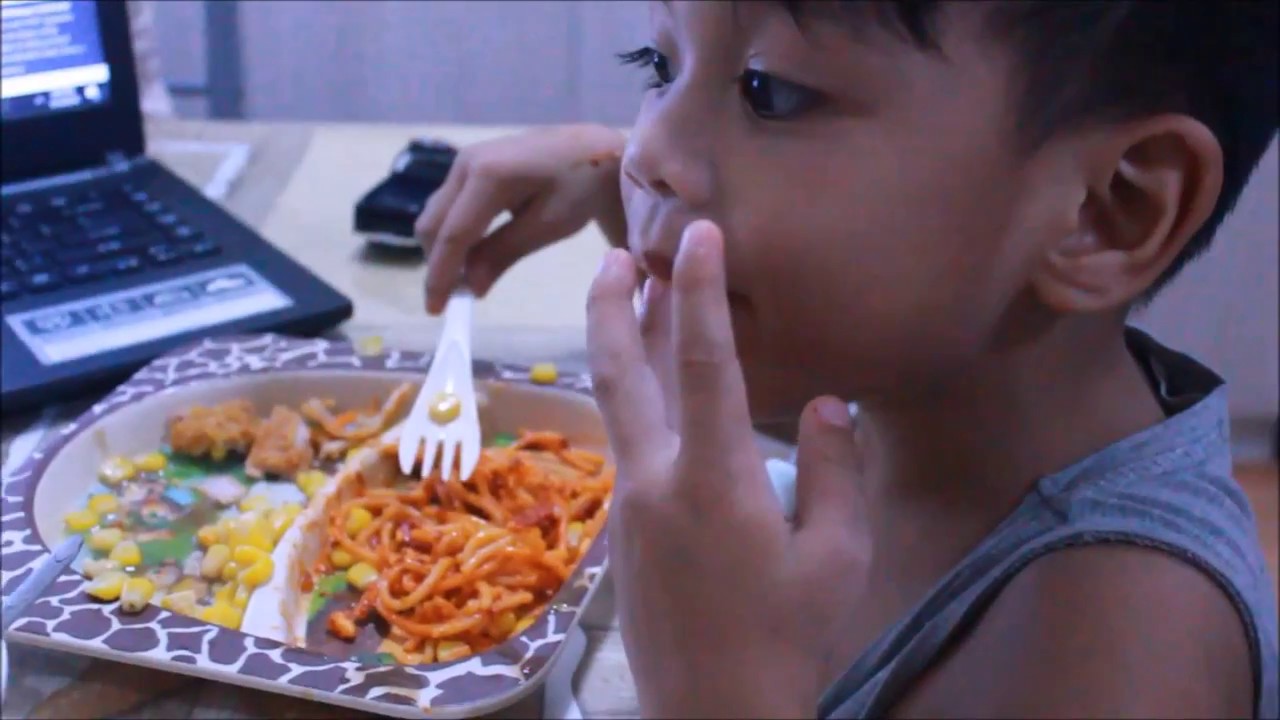 Eating with Gusto! - YouTube