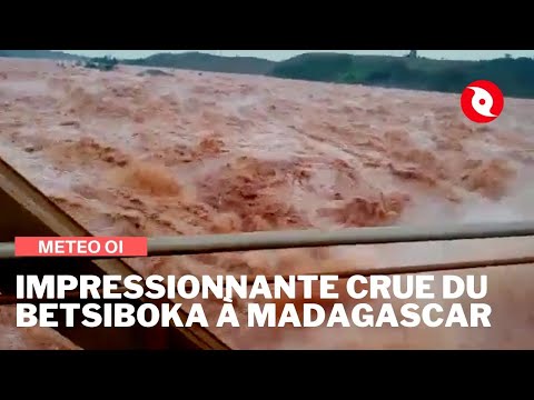 Impressionnante crue du fleuve Betsiboka à Madagascar