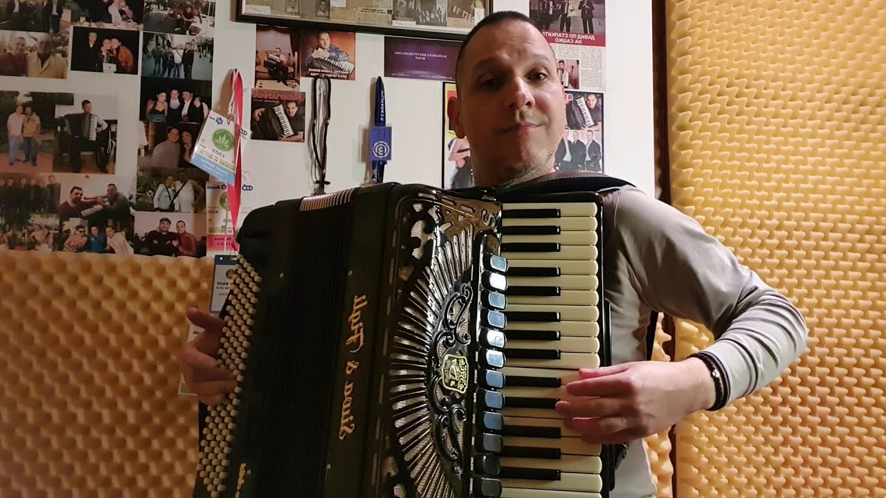 Greece song-Accordion Sasko Velkov - YouTube