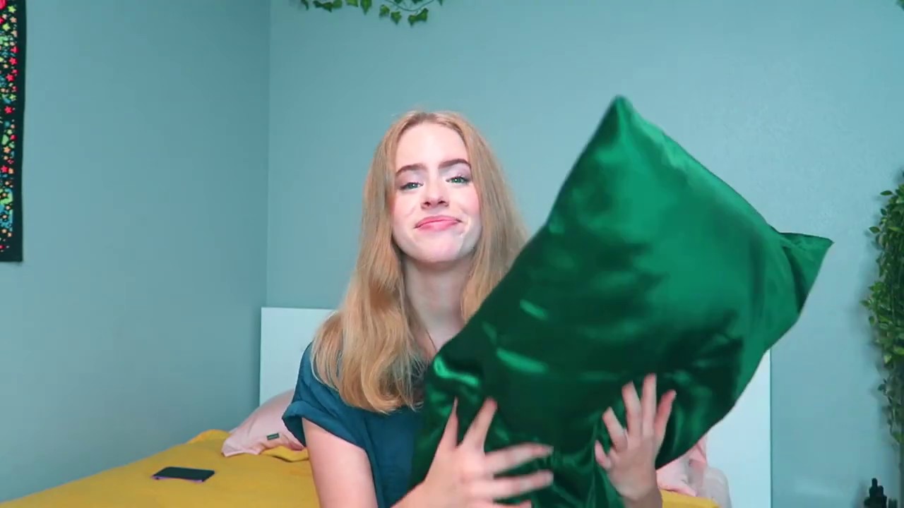 Why I sleep on a silk pillowcase? THXSILK reviewed by Courtney Marmo ...