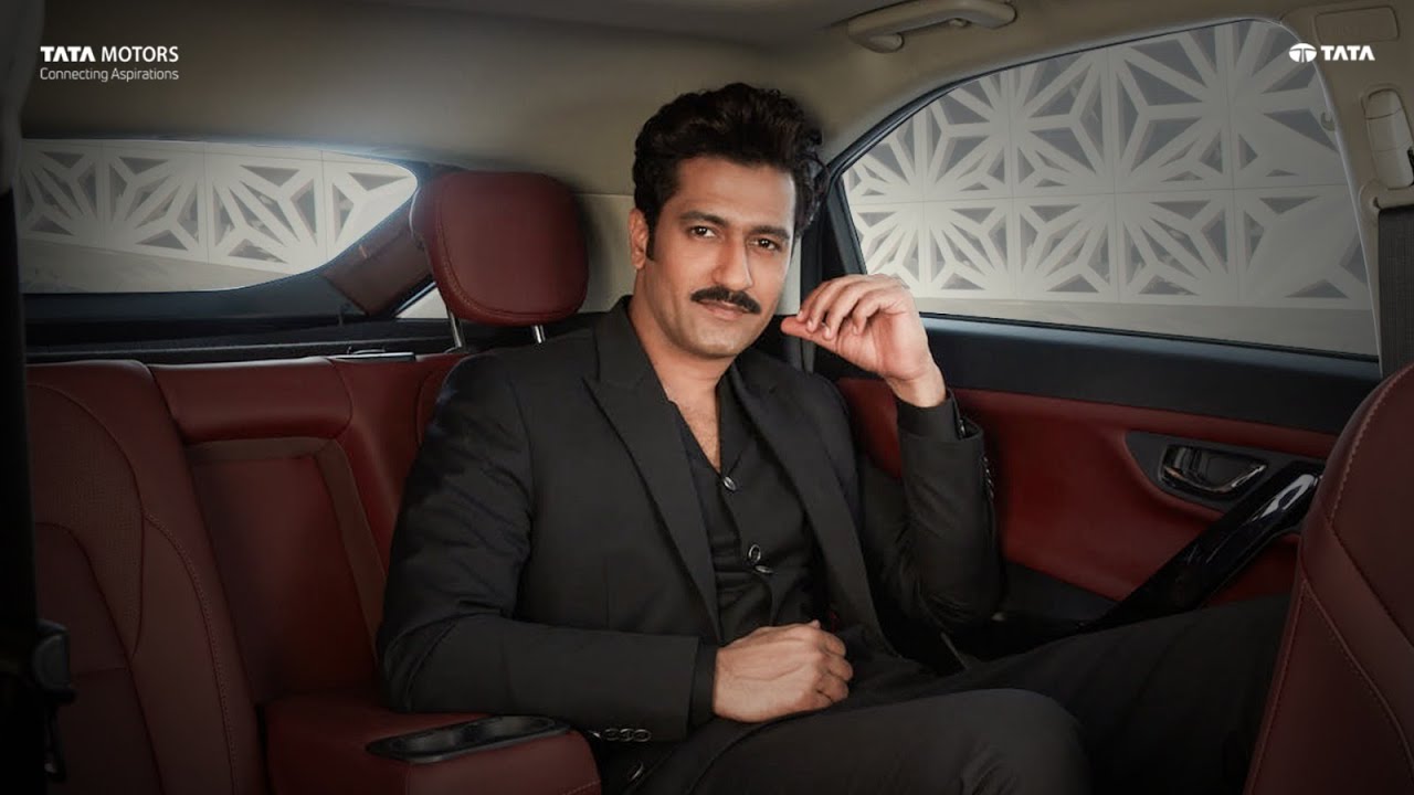 Tata CURVV x Vicky Kaushal | இதுல-னா எடுக்கலாம் Backseat - YouTube