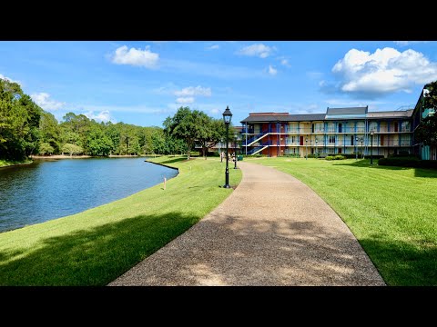Walkway Between Disney's Port Orleans Riverside & French Quarter Resorts in 4K | Walt Disney World