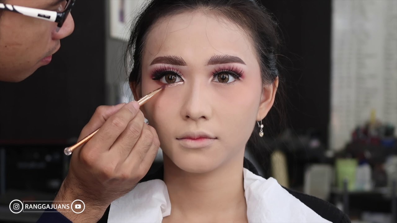 KOREAN MAKEUP LOOK Tutorial - YouTube