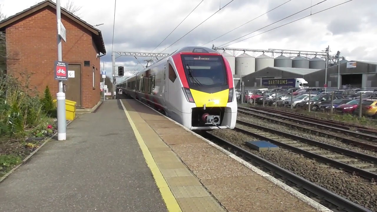 New Class 745 to Diss inc Cl745s & Cl90s 25/02/20 - YouTube