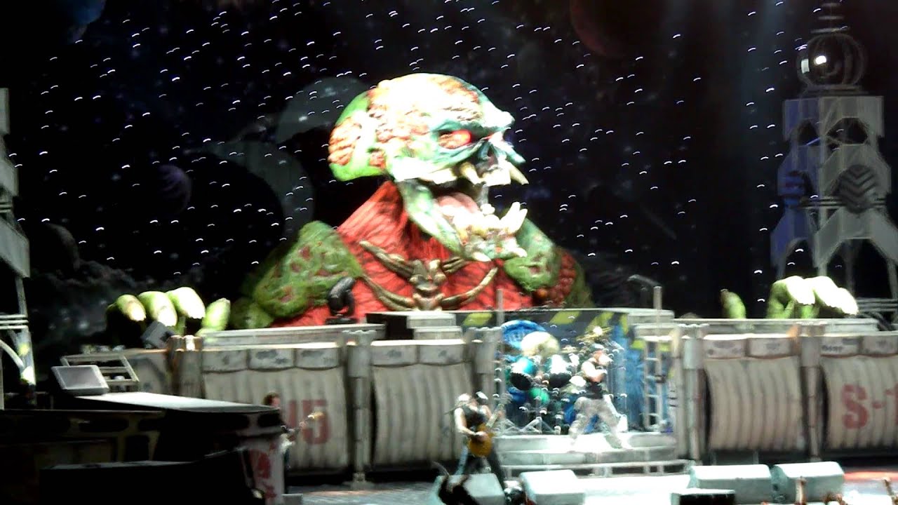 IRON MAIDEN - Eddie Puppet (Live) Paris Bercy June 2011 - YouTube