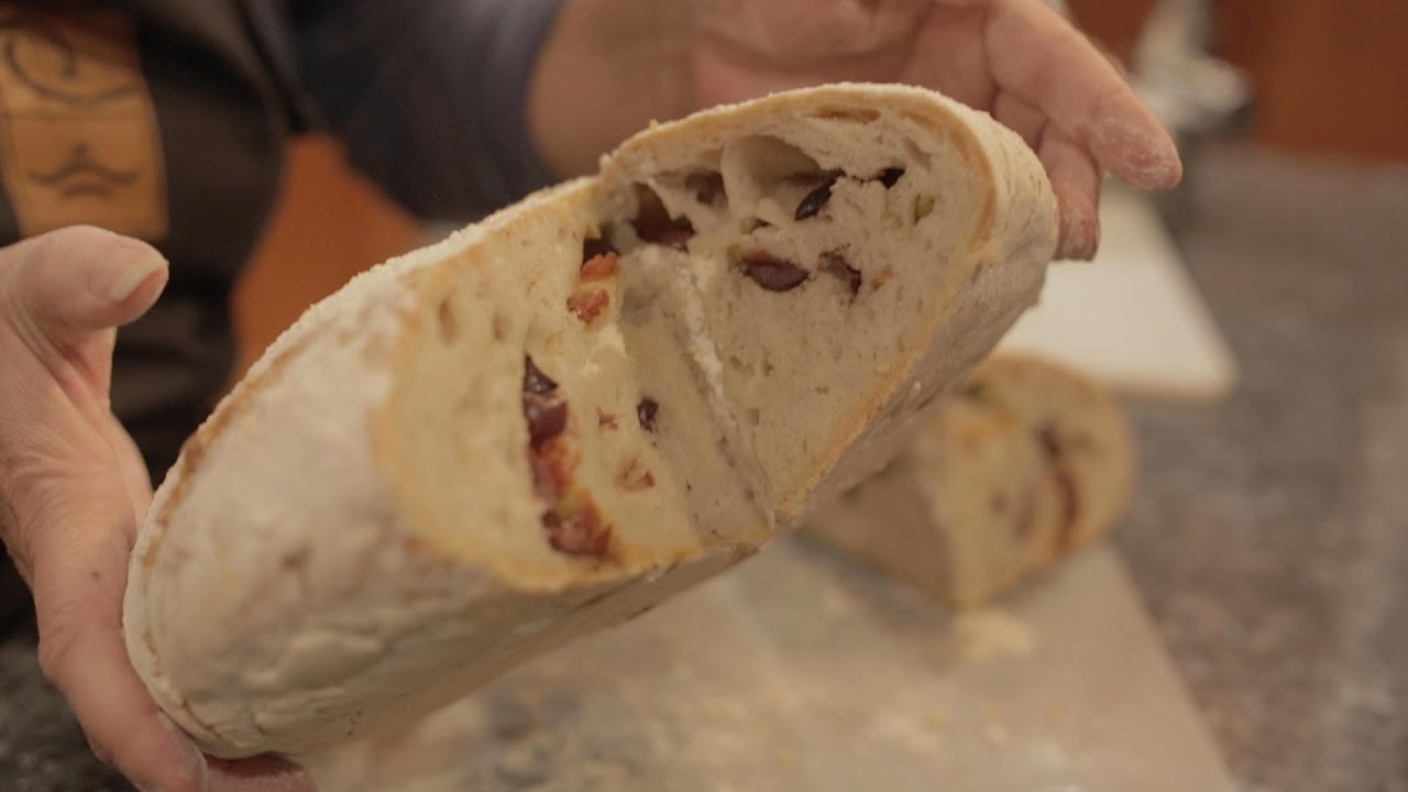 PERFECT Boule Loaf Recipe | Diana's Kitchen - YouTube