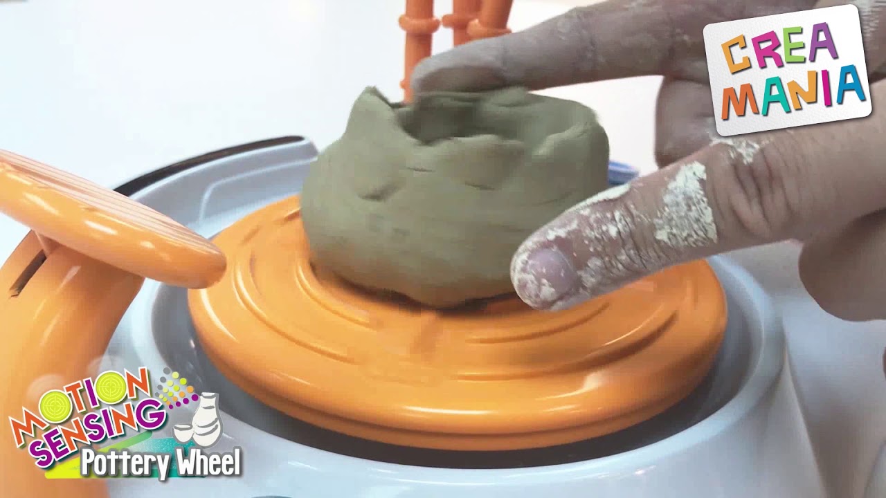 Toys Center - SMART POTTERY WHEEL - Linea Crea Mania - YouTube