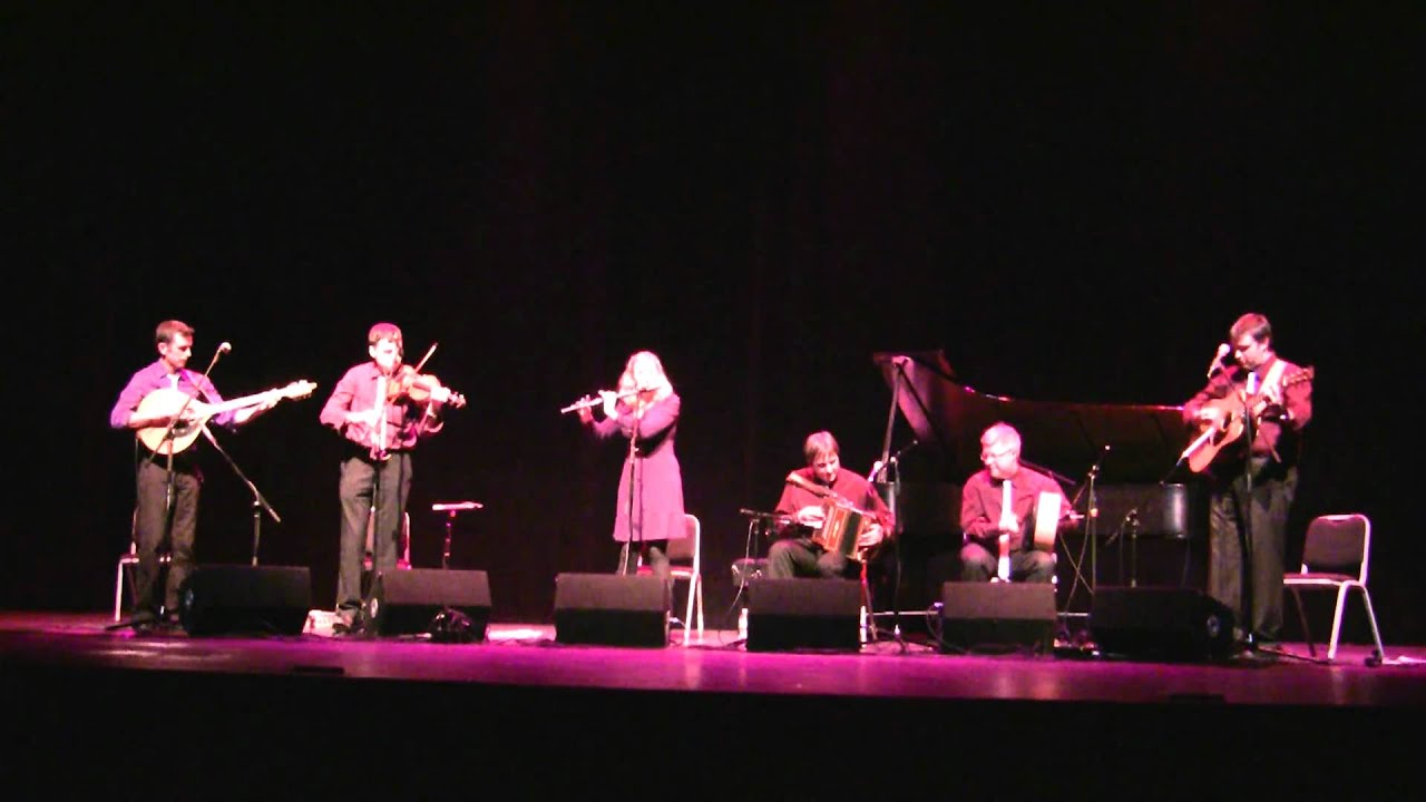 Danu barndance set Sat - YouTube