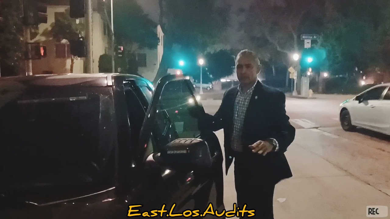 LAPD Security detail for the mayor of L.A. park in red and act like ...